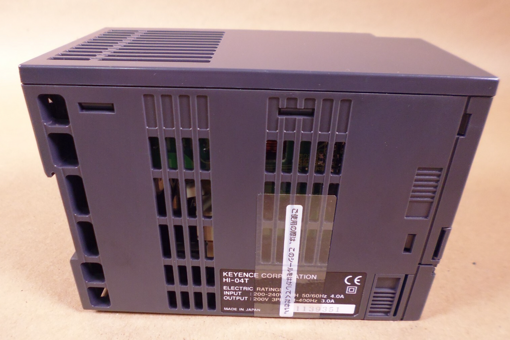Keyence HI-04T Hybrid Inverter 200-240V – Royal Equipment